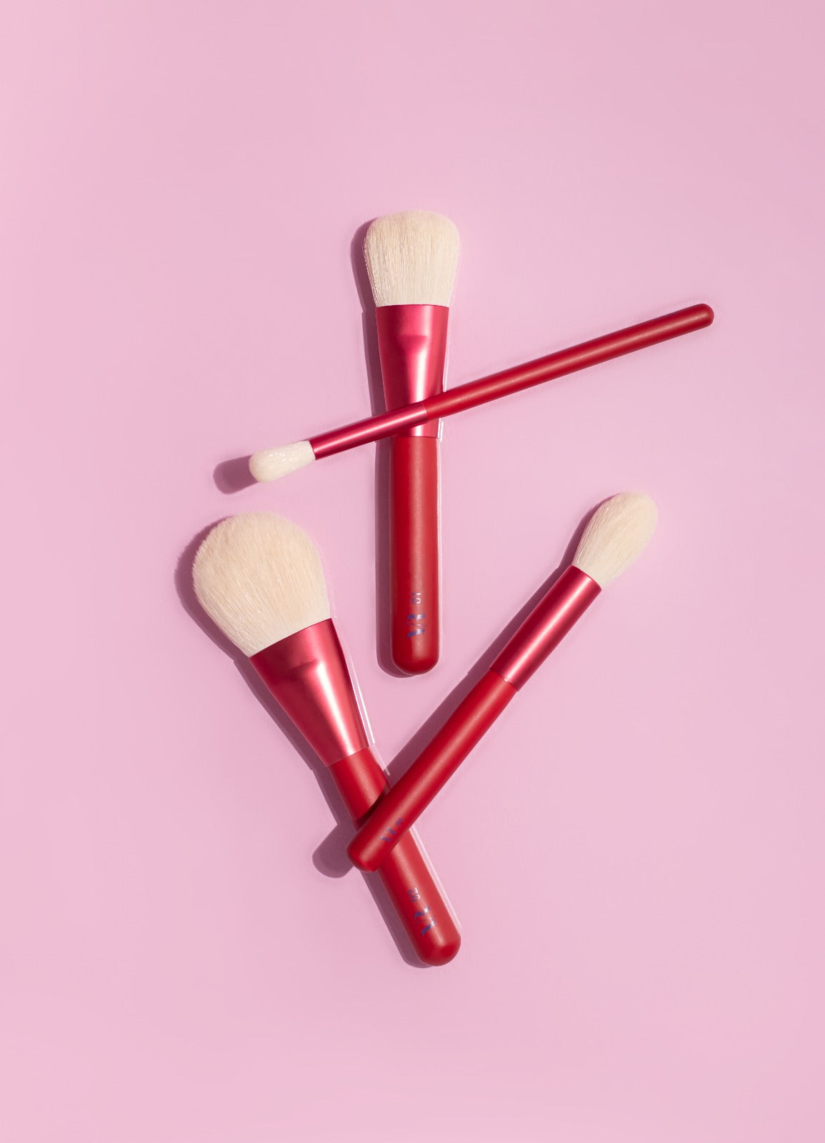 Unveiling the Artistry: A Guide to Makeup Brushes and Their Unique Rol ...